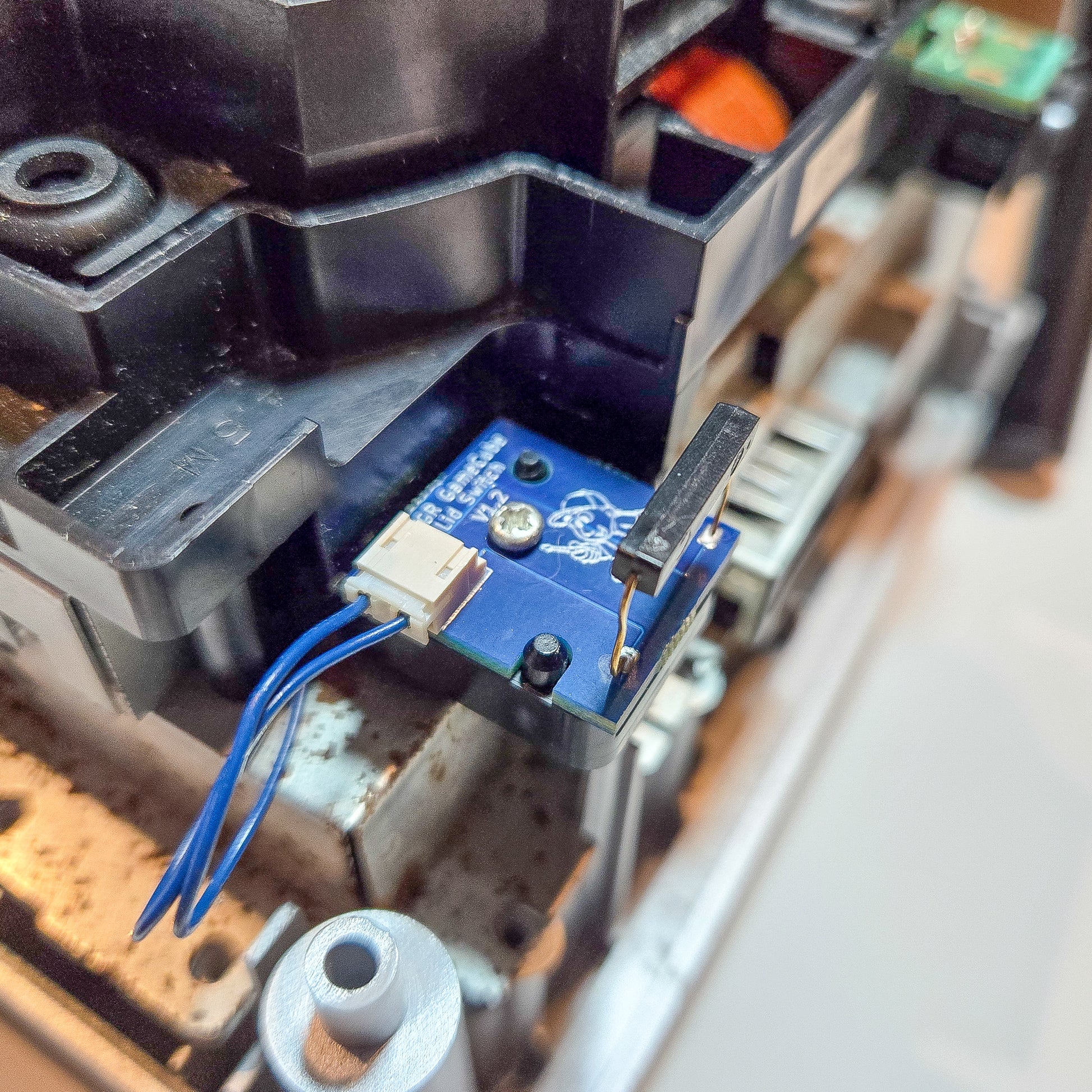 VGR GameCube Lid Switch